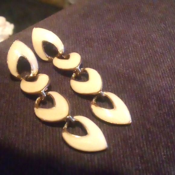 Jewelry | Classy Gold Earrings With Oval Cream Color Drops | Poshmark